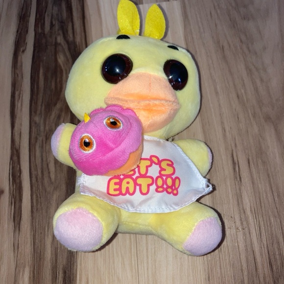 Funko | Toys | Five Nights At Freddys Lets Eat Chica Plush Toy | Poshmark